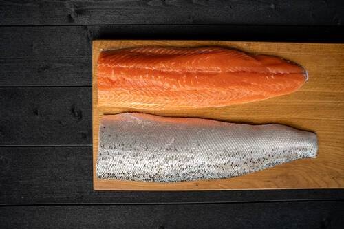 Laksefilet m/skind ASC, trim D, 1,1 - 1,6 kg - Fisk & Skaldyr - Oregano ...